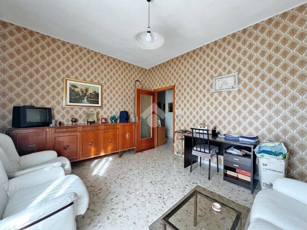 Vendita Attico in viale Primo Maggio 56 Foggia. Da ristrutturare, con ...