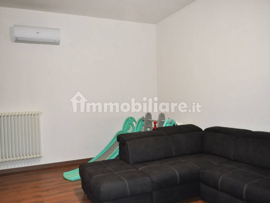 Vendita Appartamento Imola. Quadrilocale in via 1 Maggio. Ottimo stato ...