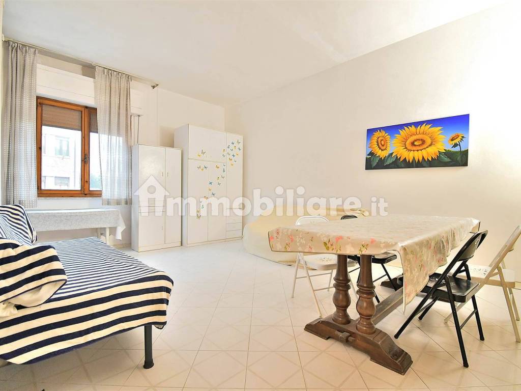 Vendita Appartamento Siena. Trilocale in via Simone Martini. Buono ...