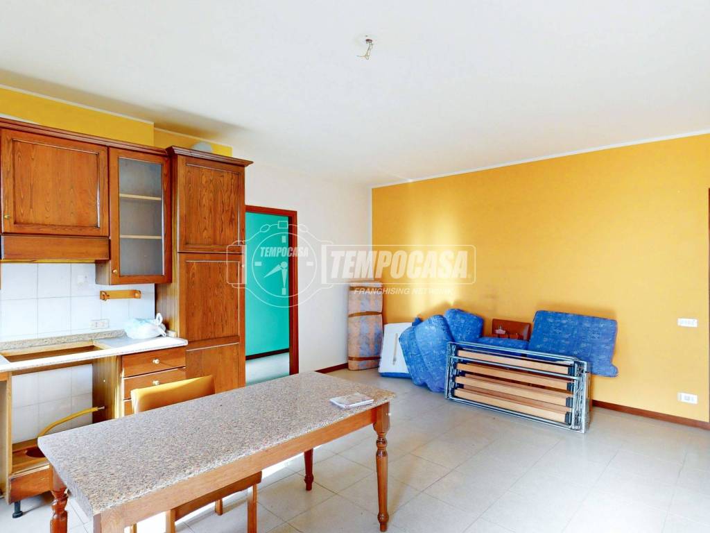 Vendita Appartamento Comazzo. Trilocale in via Roma 63. Buono stato ...
