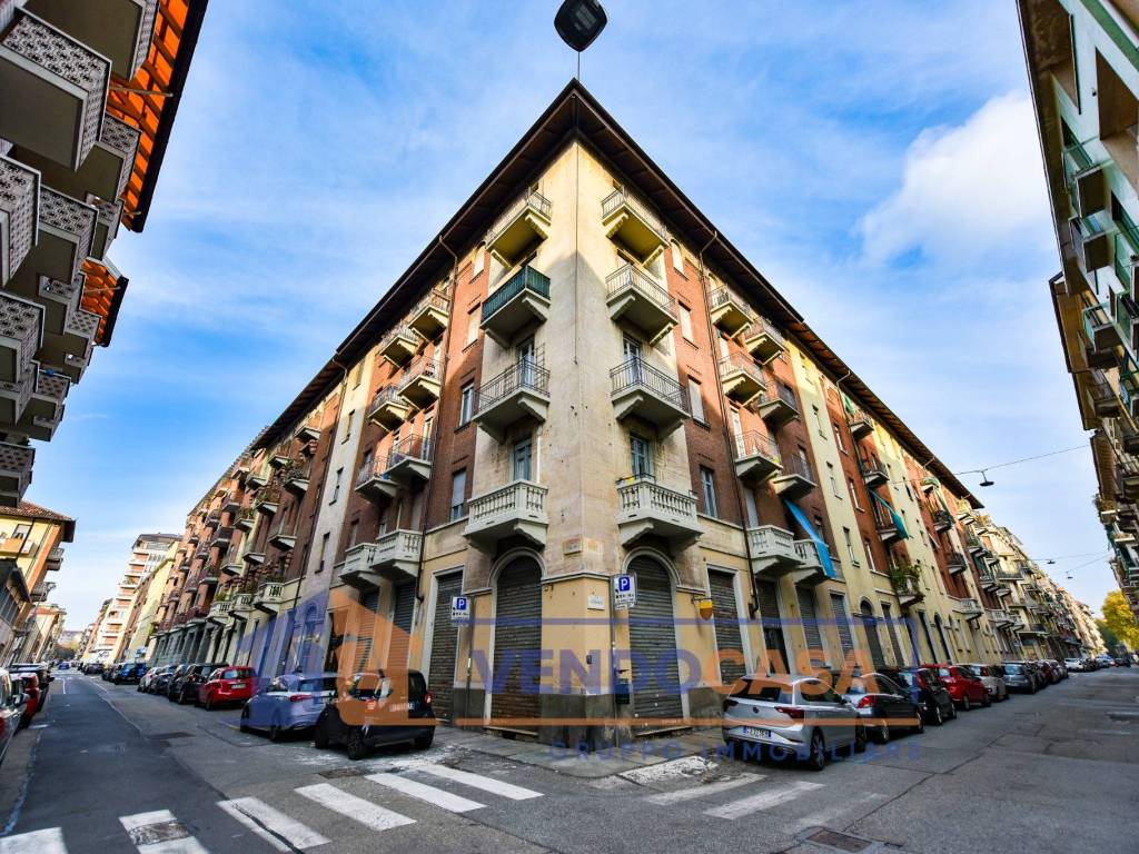 Vendita Appartamento in via Benvenuto Cellini 27. Torino. Da ...