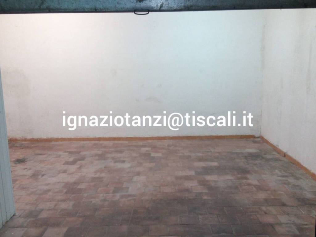 Garage - Box via Francesco Borromini, Barletta, Rif. 124886063 ...