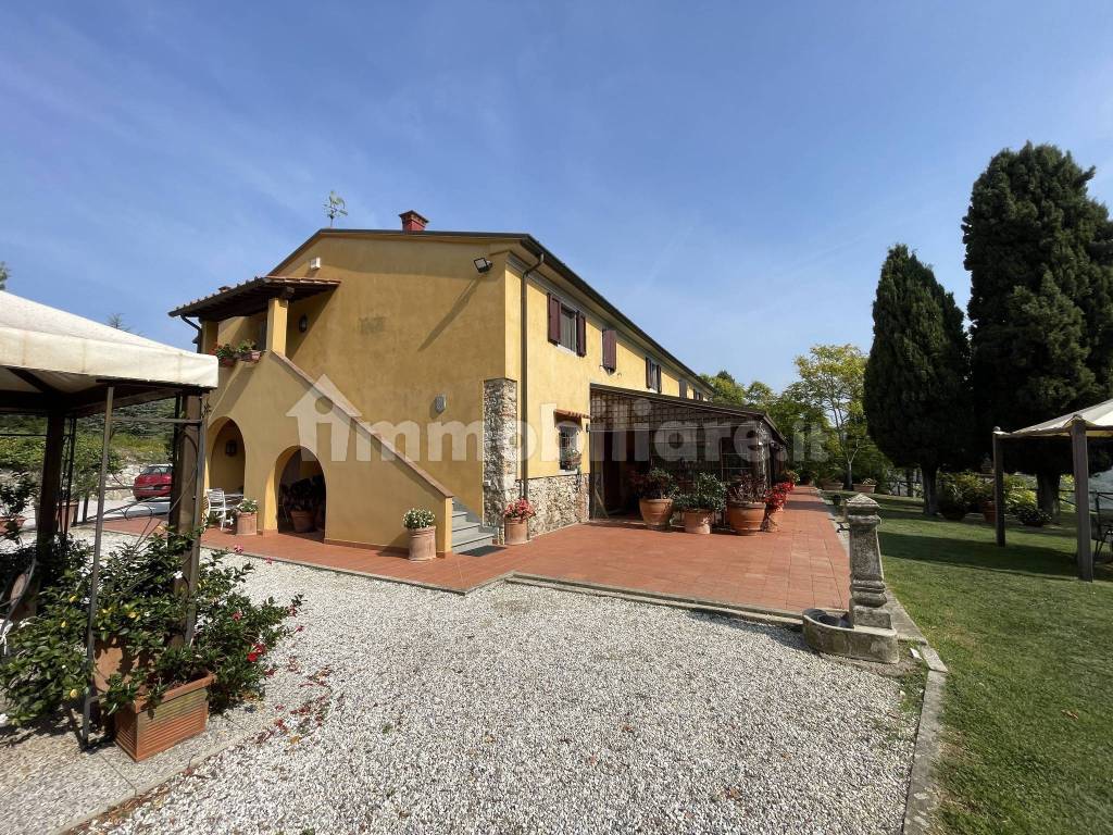 Vendita Casa colonica in via di Castello Vecchiano. Ottimo stato, 500 ...
