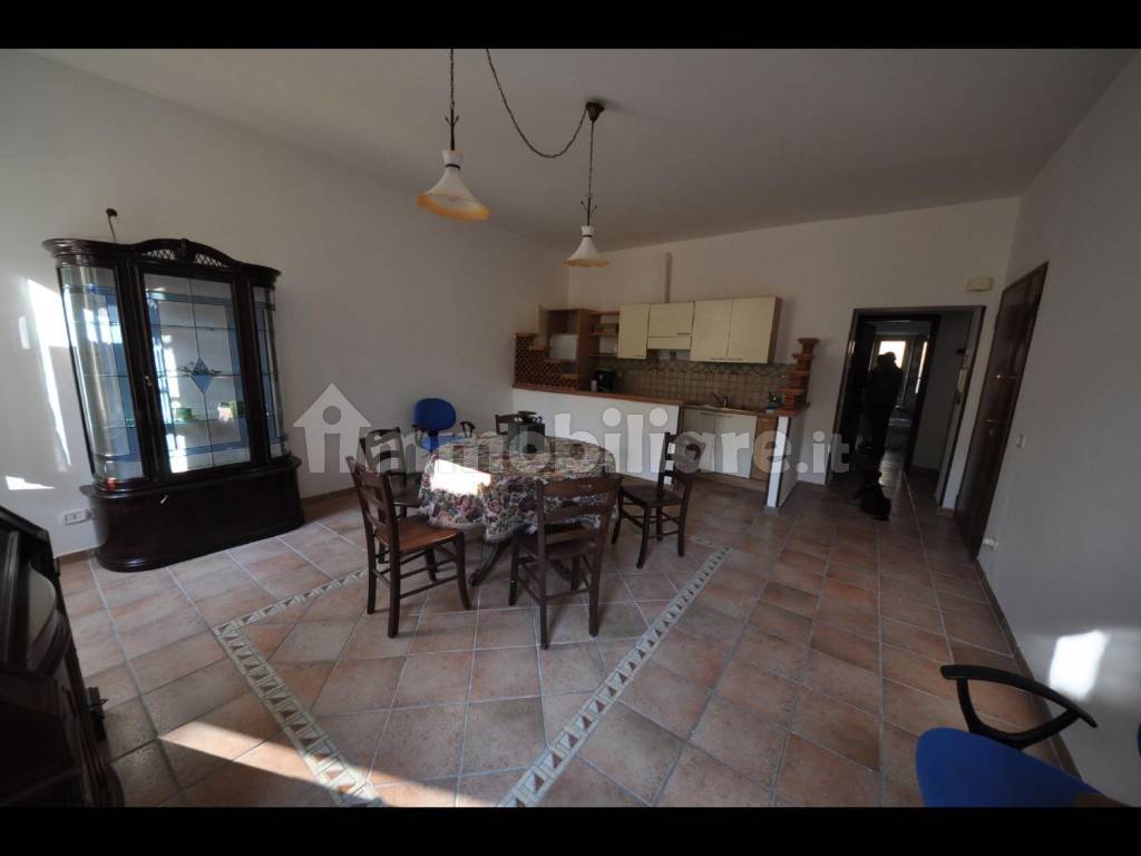 Affitto Appartamento Frascati. Trilocale in via Camillo Benso di Cavour ...