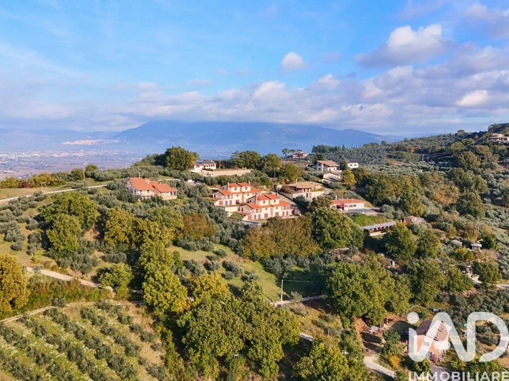 Vendita Villa unifamiliare in via Cinque Cerri 30 Bettona. Ottimo stato ...