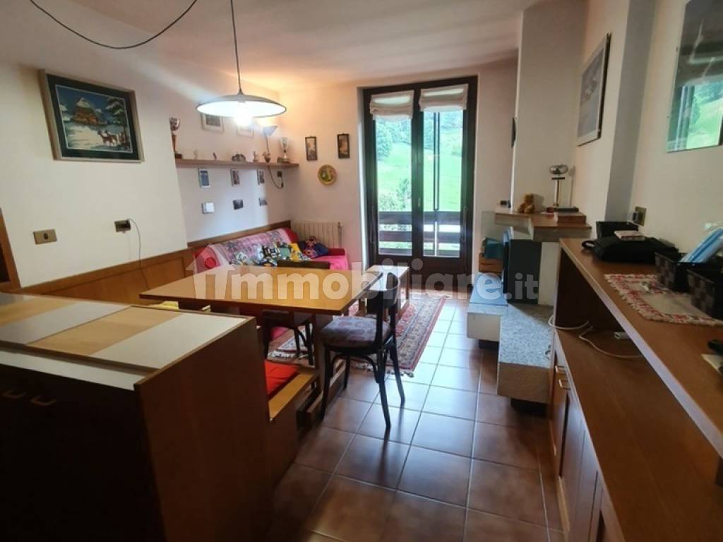 Affitto Appartamento Valbondione. Trilocale in via Onorevole Tarcisio ...