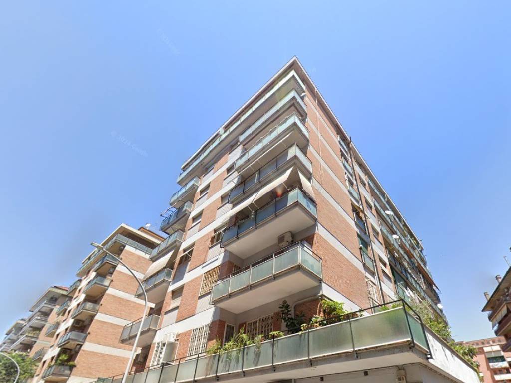 Entrepôt - Dépôt via Marco Valerio Corvo 155, Rome, Ref. 125017143 ...