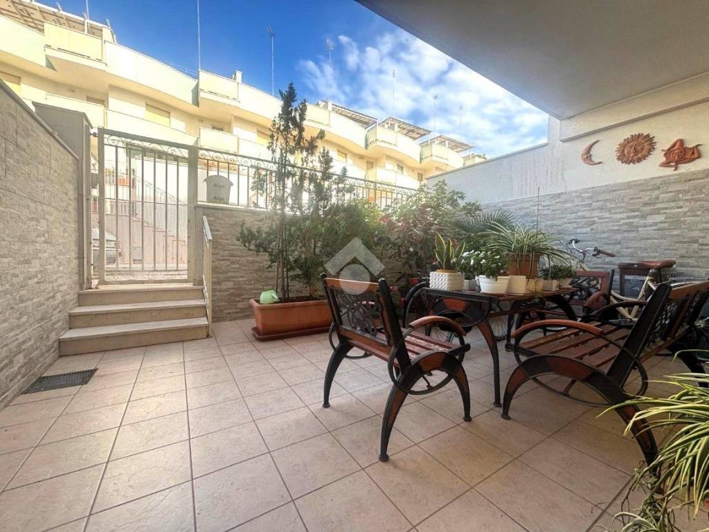 Vendita Villa a schiera in via Saverio De Simone 20 Molfetta. Ottimo ...