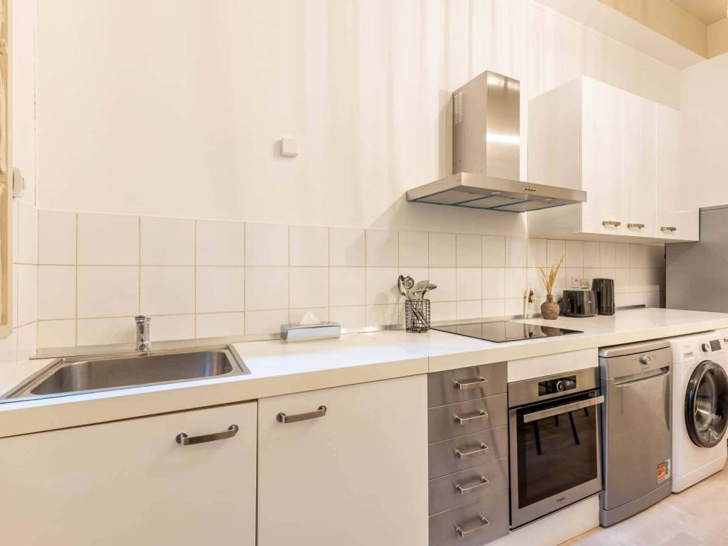 Affitto Appartamento Parigi. Quadrilocale in Place Charles de Gaulle ...