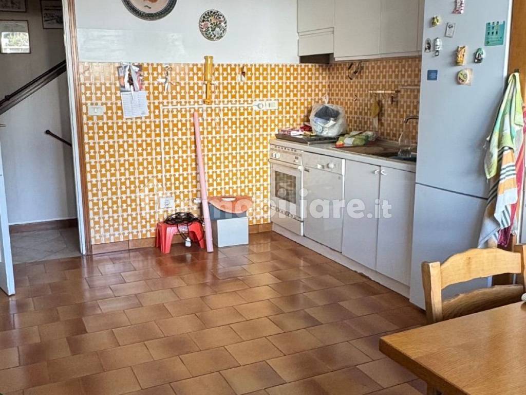 Vendita Villa bifamiliare in via Pitocrito 19 Roma. Da ristrutturare ...
