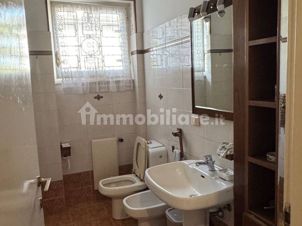 Vendita Villa bifamiliare in via Pitocrito 19 Roma. Da ristrutturare ...