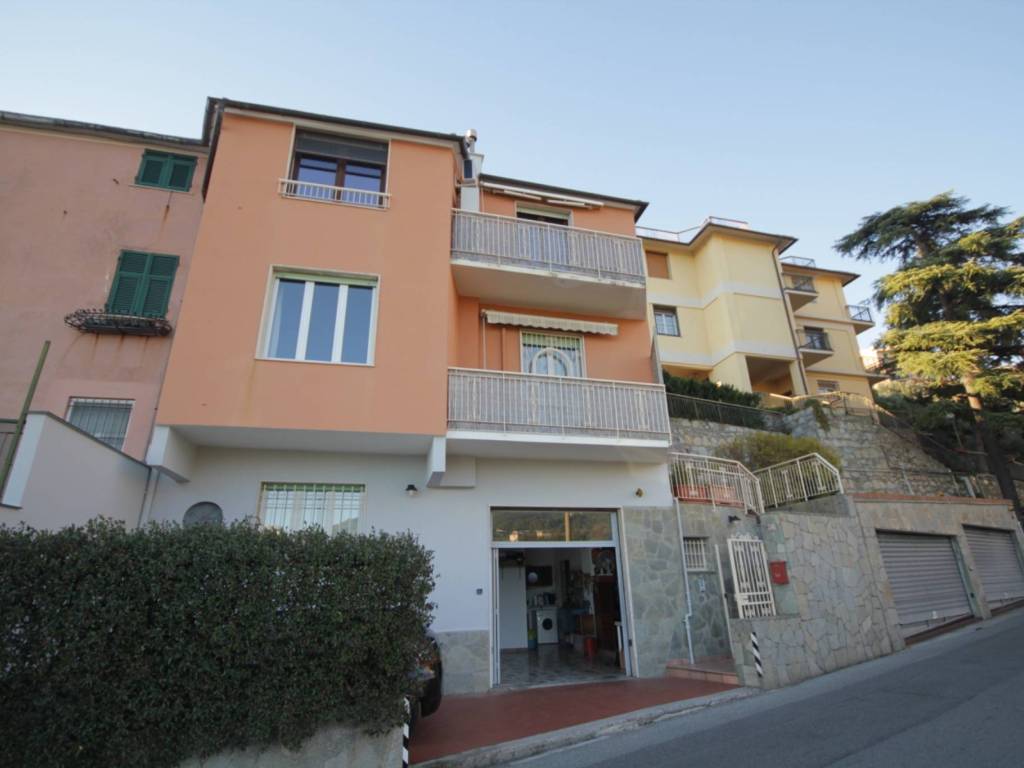 Vendita Appartamento Genova. Quadrilocale in via Simone Monaco. Ottimo ...