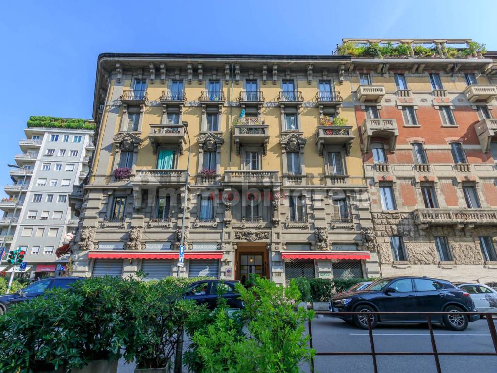 Sale Apartment Milan. 3-room flat in via Plinio 39. Good condition, on ...