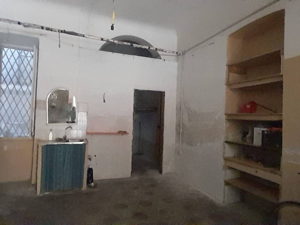 Magazzino - Deposito via FALETTI 9, Savona, Rif. 125135317 - Immobiliare.it
