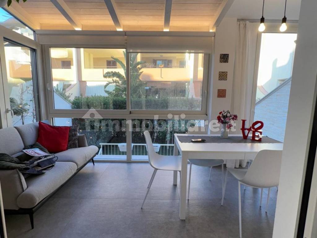 Vendita Villa a schiera in via Saverio De Simone Molfetta. Ottimo stato ...