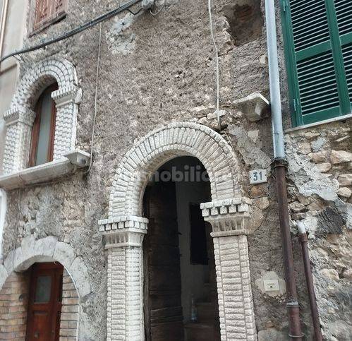 Vendita Appartamento in via Umberto 1. Carpineto Romano. Da ...