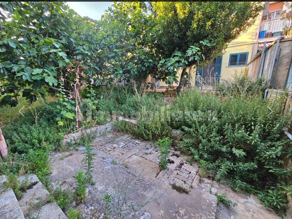 Vendita Appartamento Enna. Trilocale in viale della Provincia 21. Buono ...