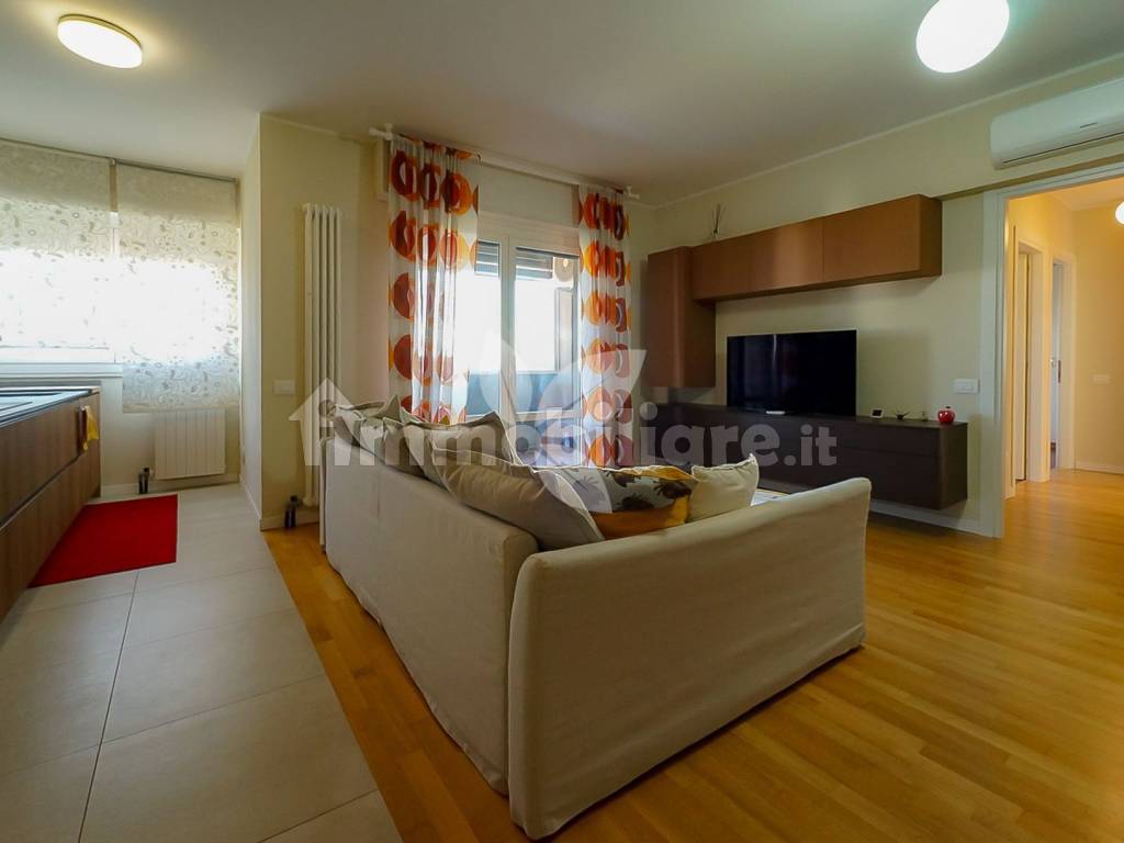 Vendita Appartamento Parma. Quadrilocale in piazzale Charles Spencer ...