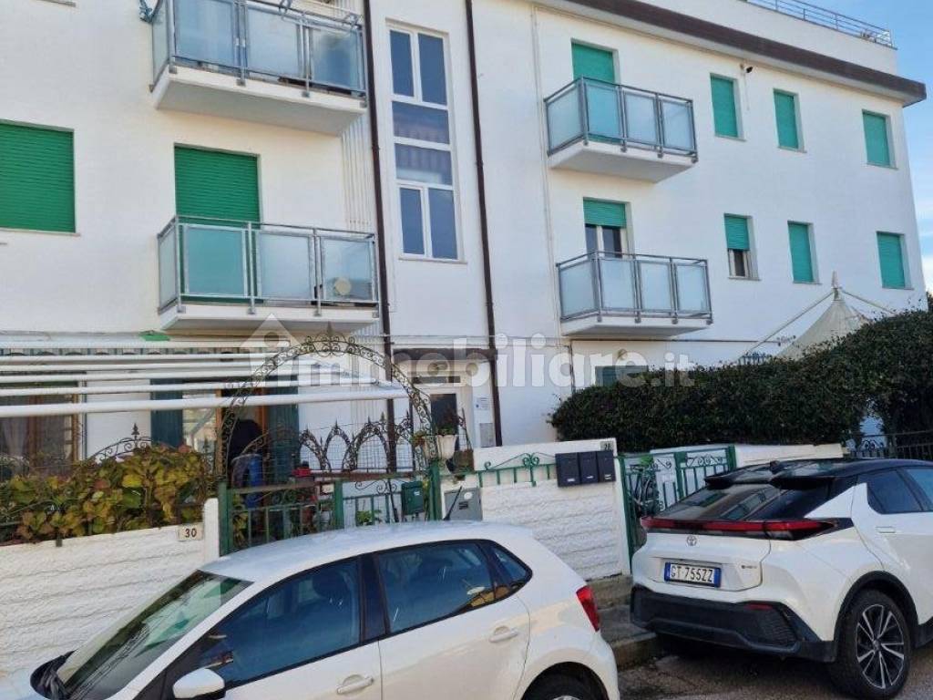 Vendita Appartamento Comacchio. Bilocale in via Monte Croce. Buono ...