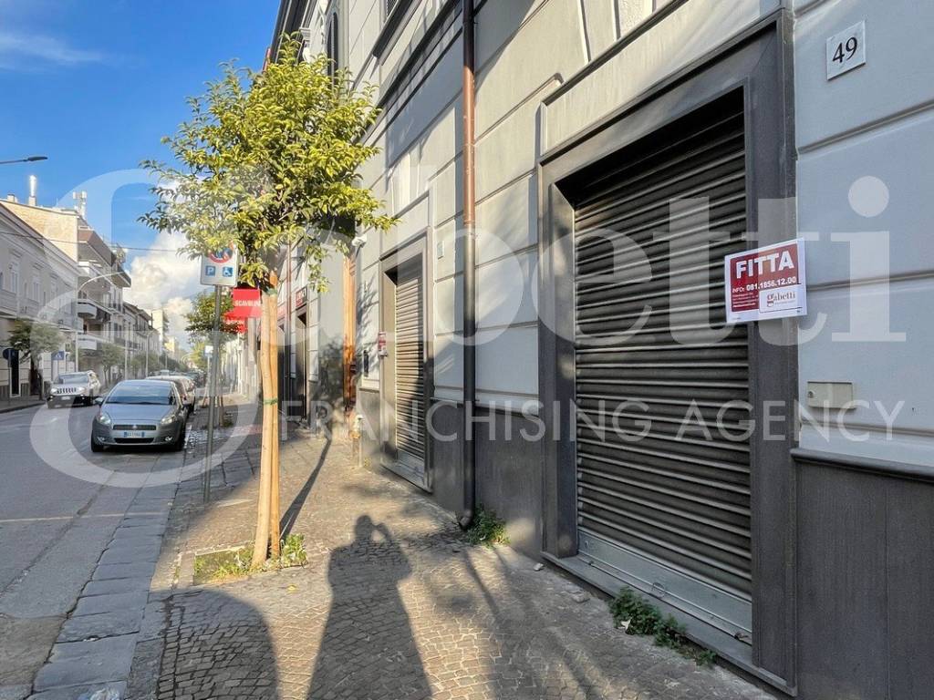 Locale commerciale via Vittorio Emanuele III, 47, Frattamaggiore, Rif ...