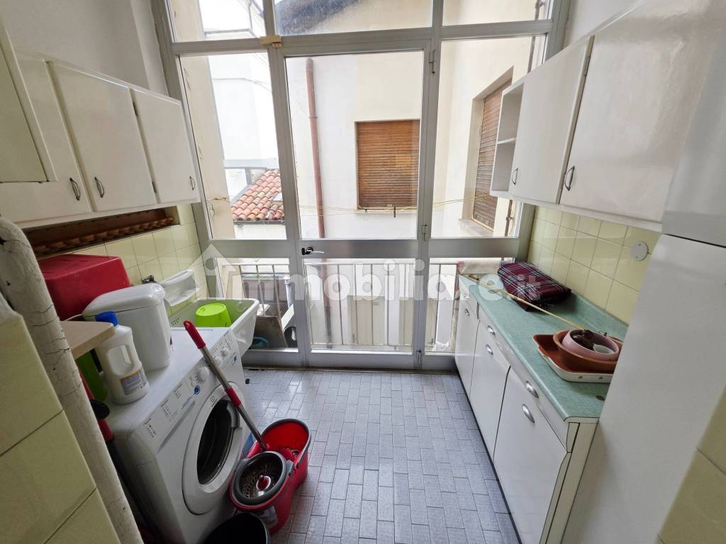 Renda Apartamento Udine. Apartamento T4 em viale Volontari della ...