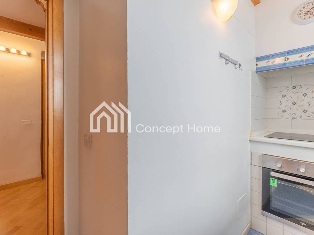 Rent Apartment Rome. 3-room flat in via Famagosta 63. Excellent ...