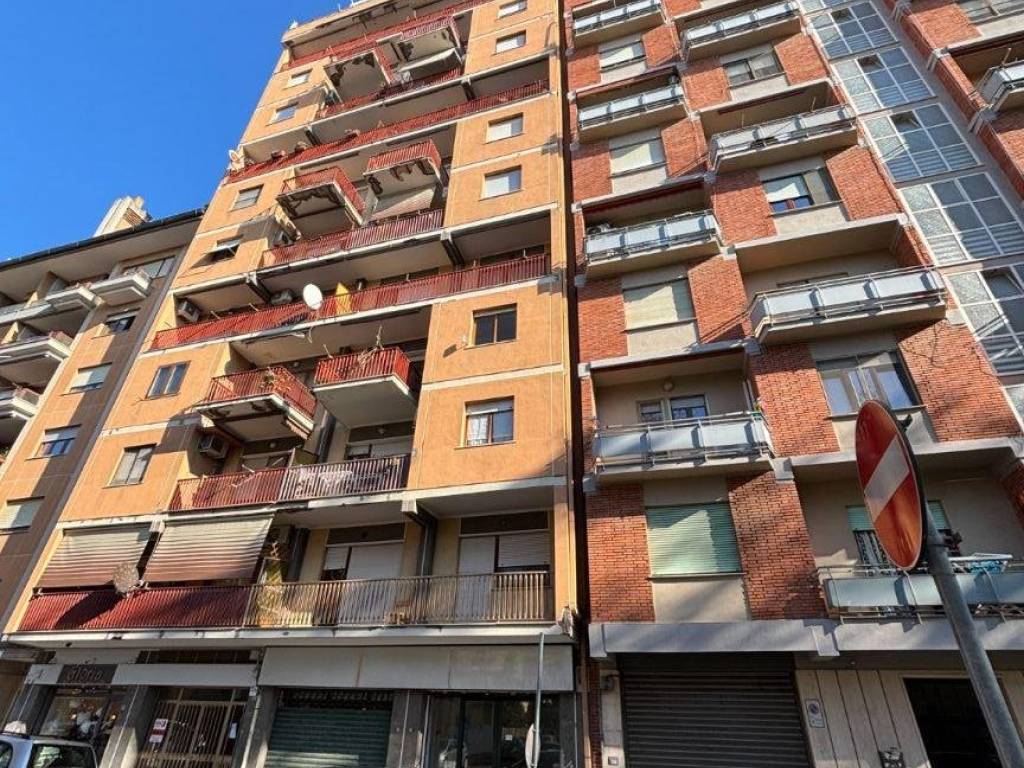 Locale commerciale via Cicerone, Latina, Rif. 125282651 - Immobiliare.it