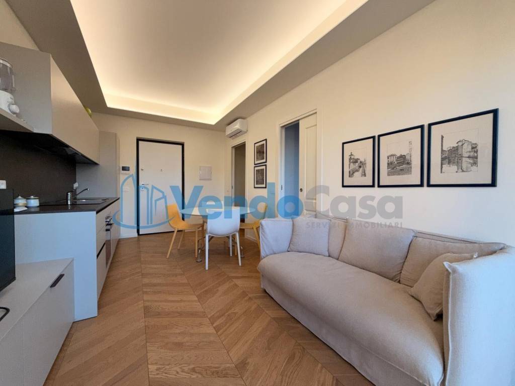 Vendita Appartamento Milano. Bilocale in via Plinio 52. Ottimo stato ...