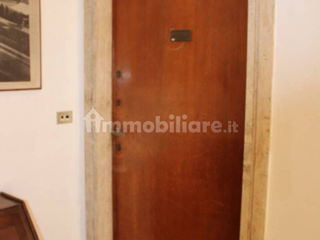 Stanza singola in affitto, affittasi camera singola via Don Carlo Porro ...