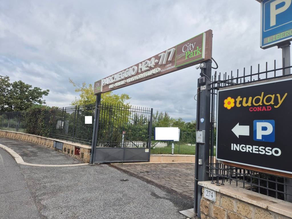 Garage - Box viale Cortina d'Ampezzo, Roma, Rif. 125343145 - Immobiliare.it