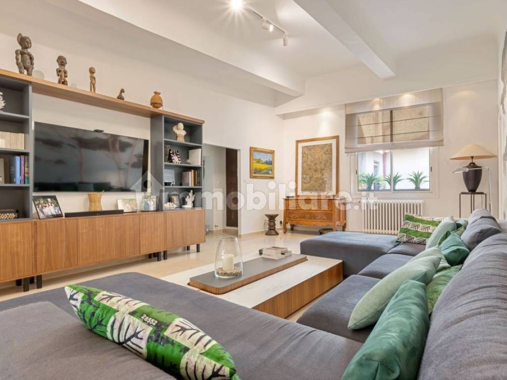 Vendita Appartamento Aix-en-Provence. Trilocale , rif. 125326171