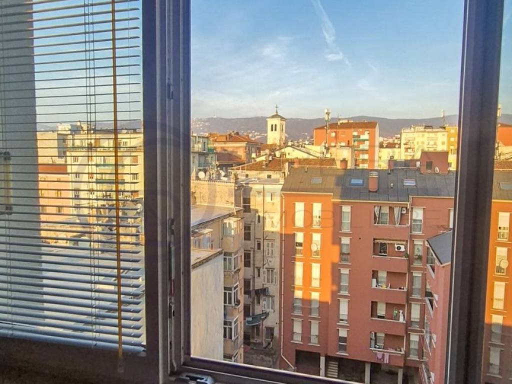 Sale Apartment Trieste. 2-room flat in via Cristoforo Colombo 12. To be ...