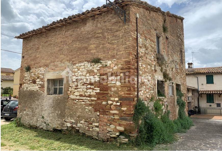 Asta per stabile - palazzo, via Piane, 82 Matelica, rif. 125388737 ...