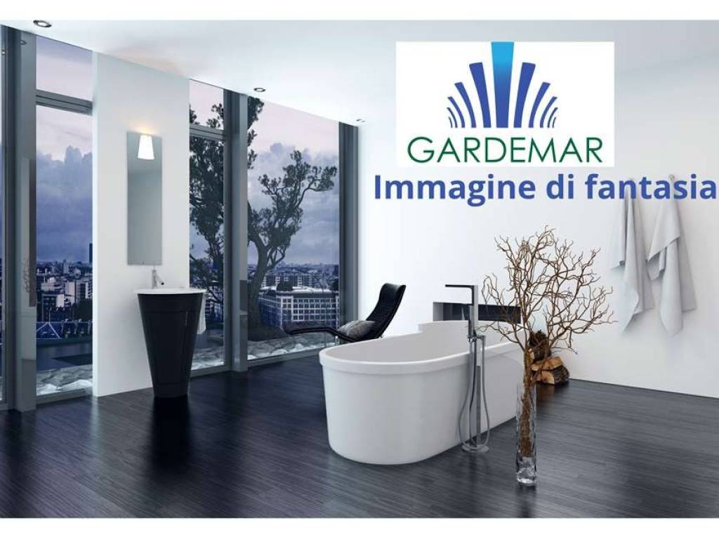 Asta per appartamento, via Giosuè Carducci, 10, Centro Tradate, rif ...