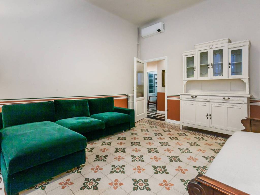 Renda Apartamento Milão. Apartamento T2 em piazza Giuseppe Grandi 6 ...