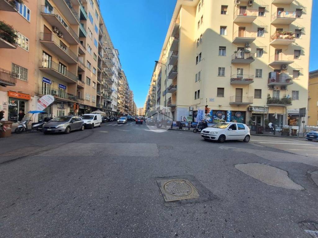 Locale commerciale via Francesco Cilea 131, Napoli, Rif. 125429251 ...