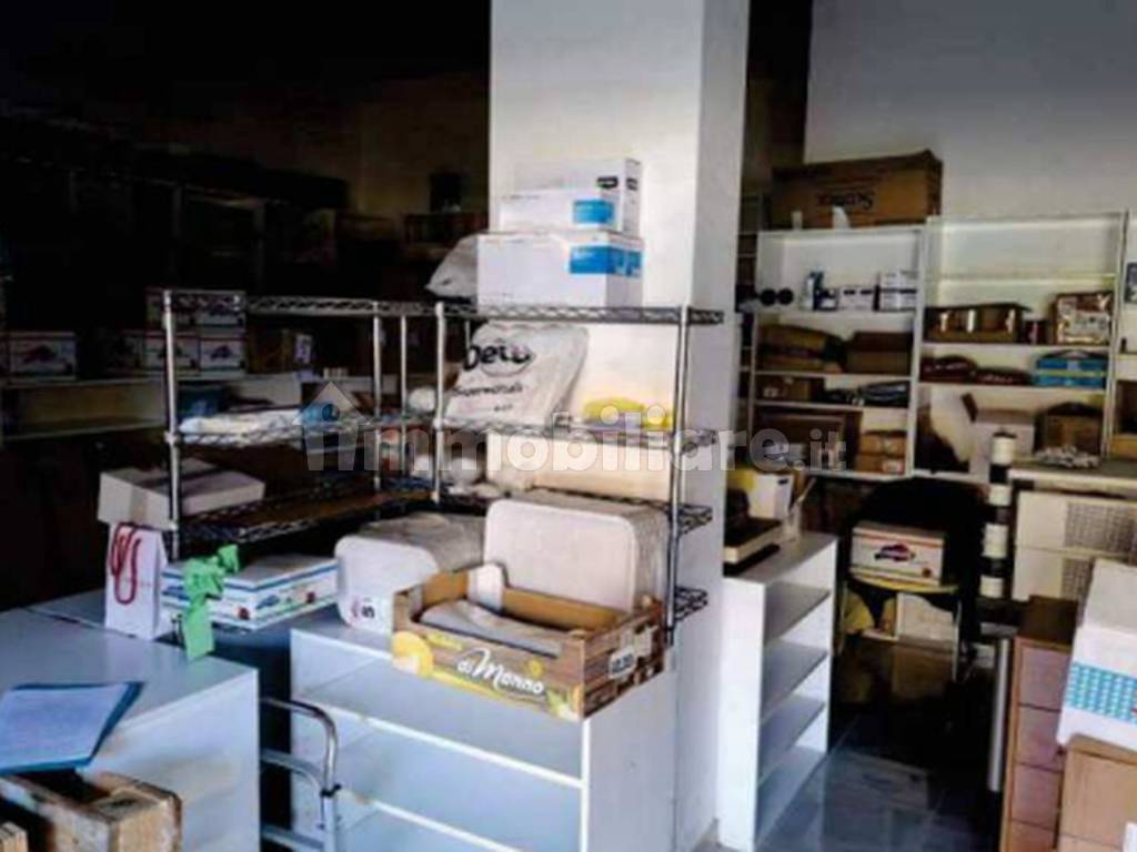 Asta per negozio, via Guglielmo Marconi Macchia d'Isernia, rif ...