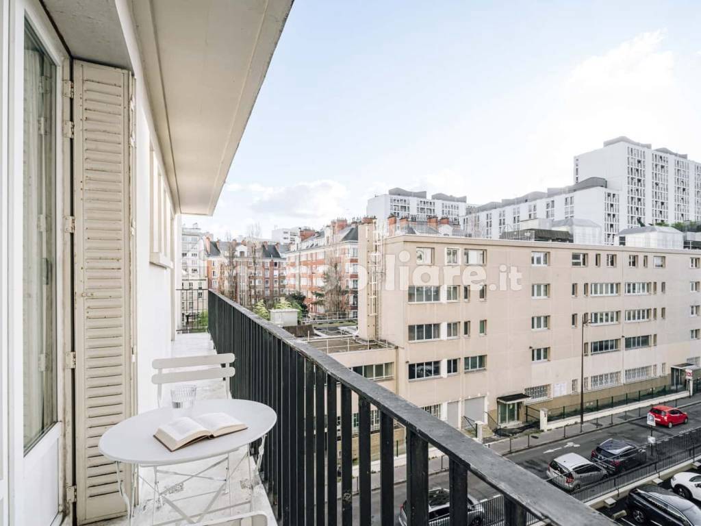 Affitto Appartamento Parigi. Quadrilocale in Rue Saint Charles. Ottimo ...