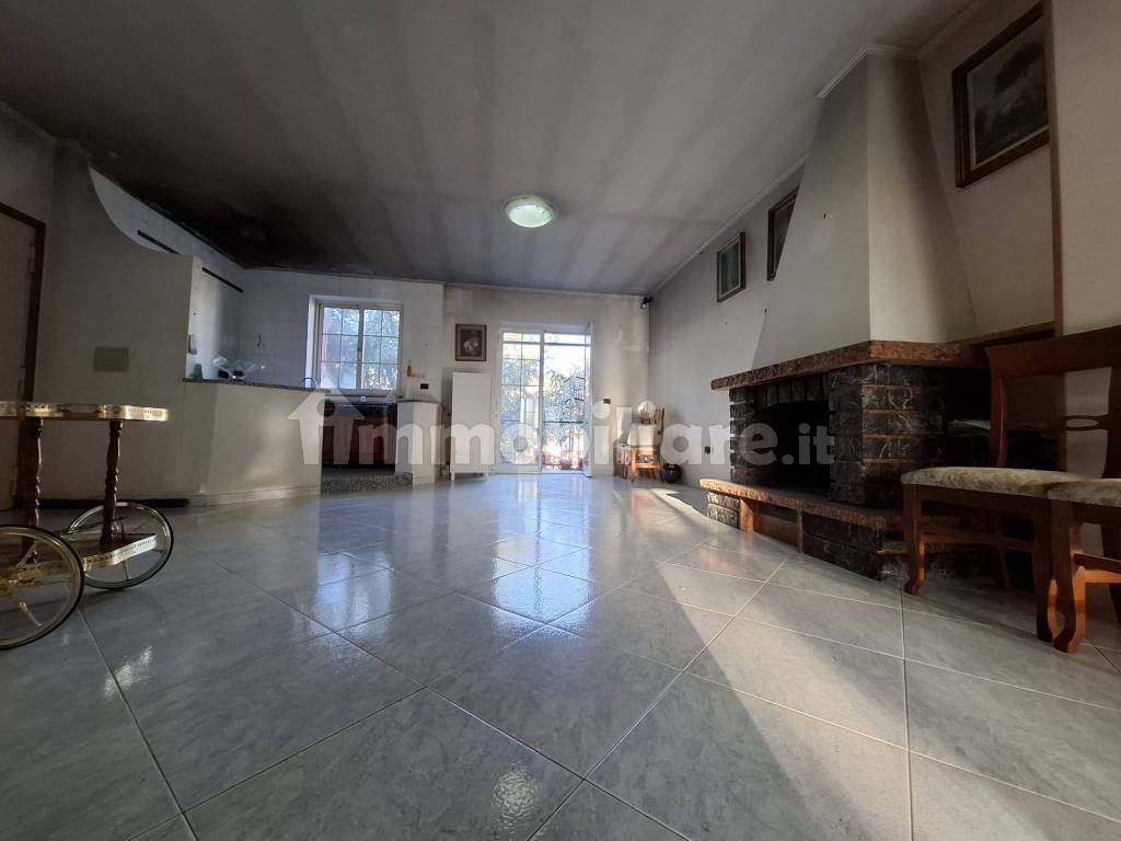 Vendita Appartamento Napoli. Trilocale in via Domenico Pallucci. Ottimo ...