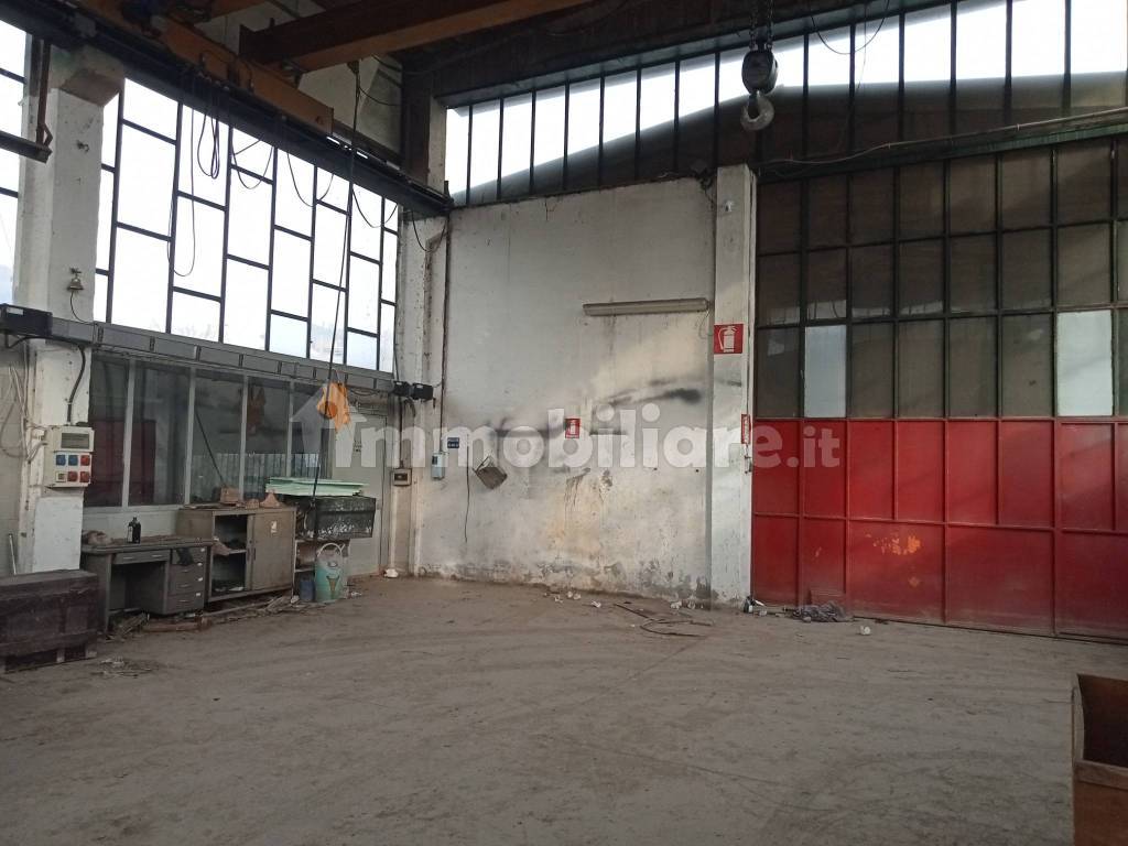 Capannone via Agostino Bassi 14, Arcisate, Rif. 125529761 - Immobiliare.it