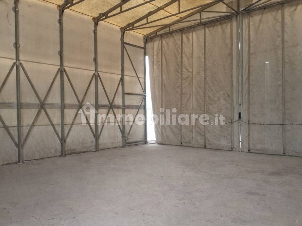 Capannone via Agostino Bassi 14, Arcisate, Rif. 125529761 - Immobiliare.it