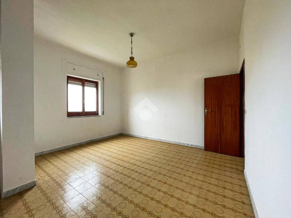 Vendita Appartamento Nocera Terinese. Quadrilocale in SS 18 Tirrena ...