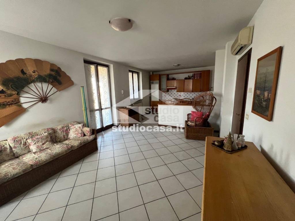 Vendita Appartamento Sergnano. Trilocale in via Colbert. Ottimo stato ...