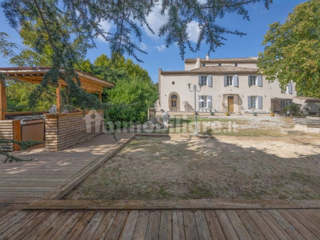 Vendita Villa unifamiliare Aix-en-Provence. 700 m², rif. 125552919