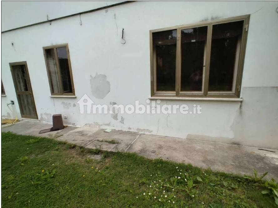 Asta per villa, via Gonfo, Centro Noventa di Piave, rif. 125560409 ...