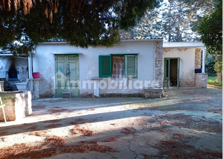 Asta per villa, Contrada Lago Signor Toma o Macchia Calamisa Molfetta ...