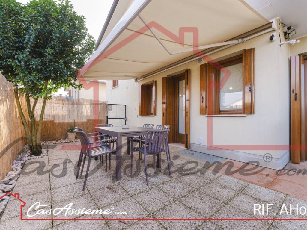 Vendita Appartamento Loria. Bilocale, Ottimo stato, piano terra, posto ...