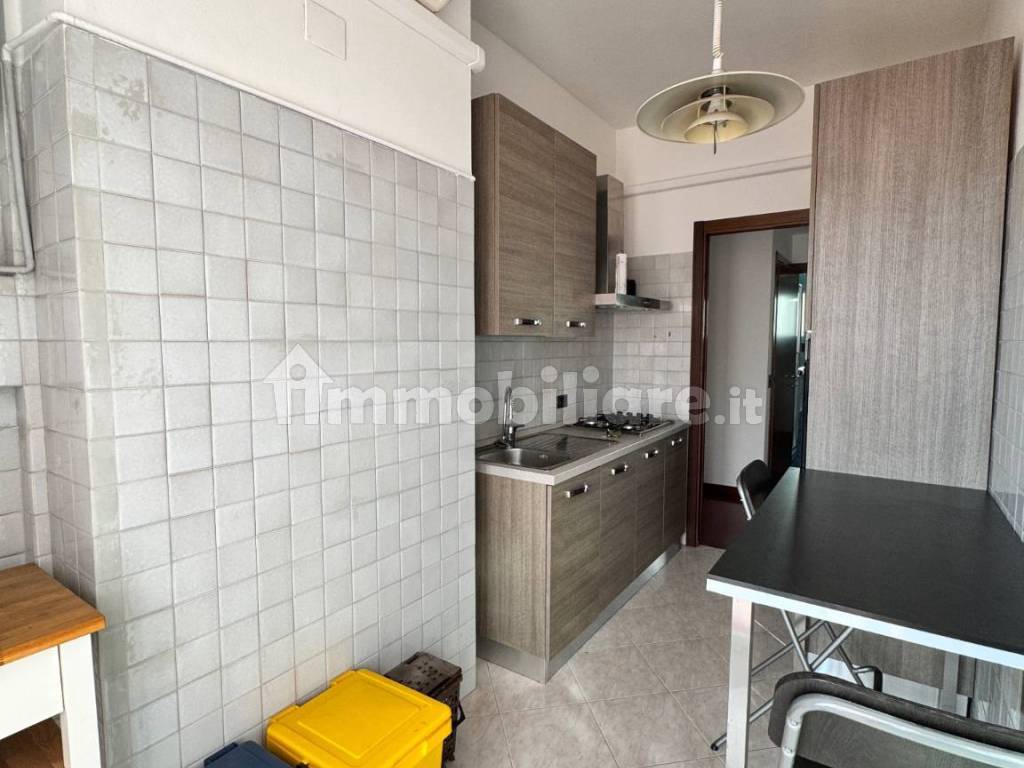 Affitto Appartamento Milano. Bilocale in via Capo Palinuro 7. Buono ...