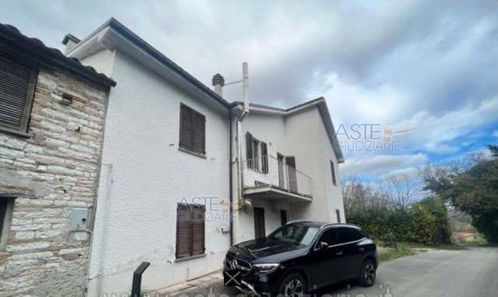 Asta per appartamento, frazione San Fortunato Genga, rif. 125632461 ...