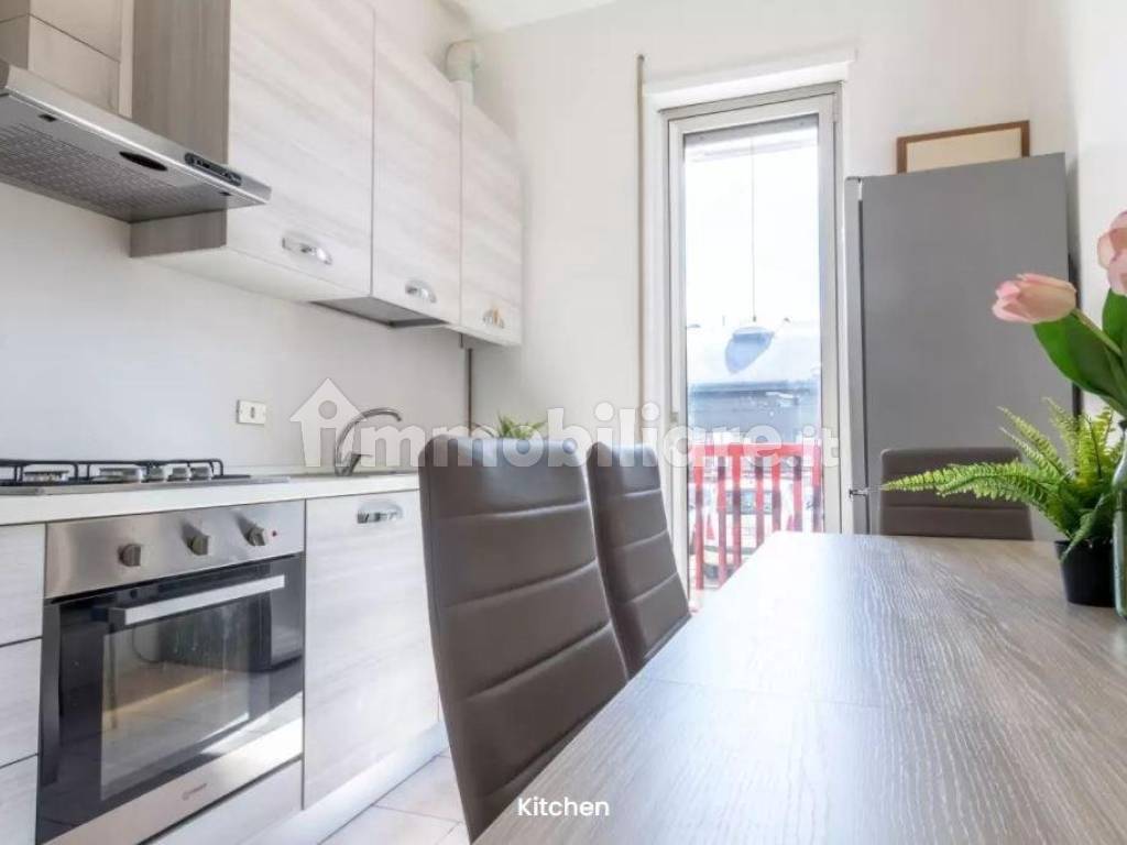 Stanza in affitto in Appartamento, affittasi camera via Guido Guarini ...